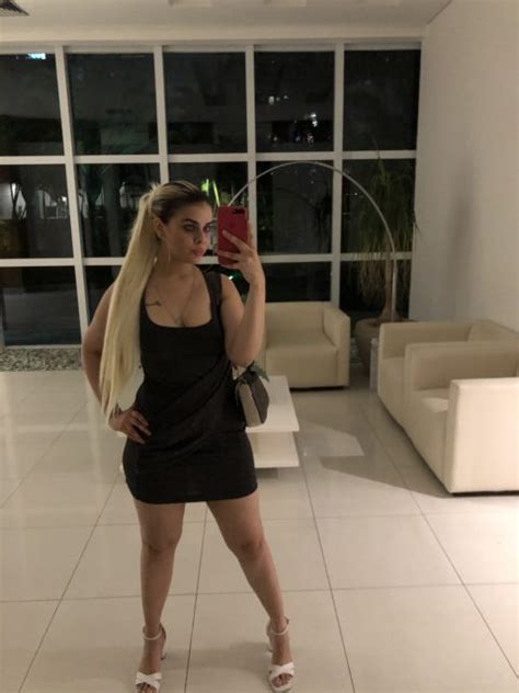 Mel Lima ⋆ Garota Com Local