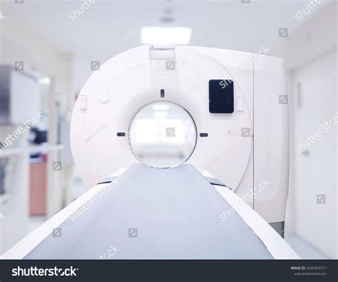Multi Detector Ct Scan ภาพสต็อกปลอดค่าลิขสิทธิ์และรับสิทธิ์ใช้งานได้กว่า 52 รายการ Shutterstock