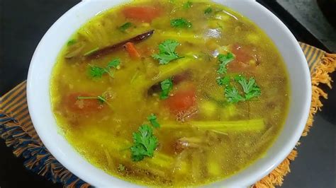 এই ভাবে সজনে ডাটা দিয়ে মসুর ডাল রান্না করে দেখুন।sojne Dhata Diye