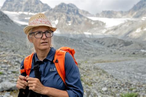 Austrian Scientists Race To Reveal Melting Glaciers Secrets