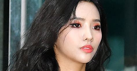 여자아이들 소연 왼쪽 어깨에 복점 Mk포토