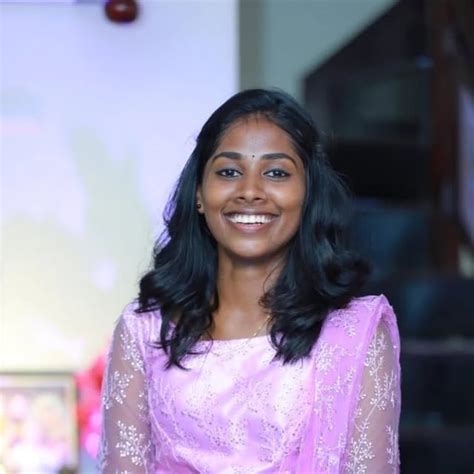 𝑫 𝒆 𝒆 𝒑 𝒕 𝒉 𝒊 Deepthi Ad 9 On Threads