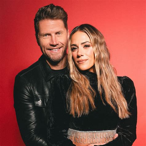 Jana Kramer Clarifies Allan Russell Sex Scenes Comments