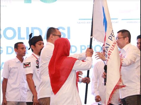 Hary Tanoesoedibjo Kepengurusan Perindo Riau Sangat Solid Okezone News