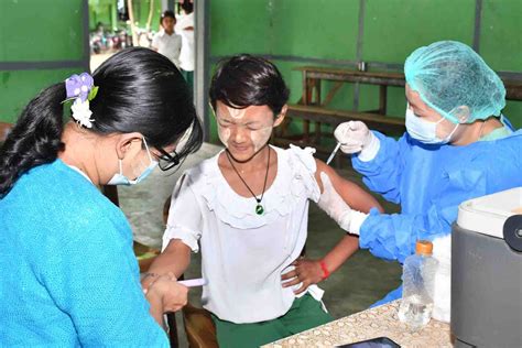 တပ်ကုန်းမြို့၌ ကျောင်းသူ ၁၀၀ ဦးအား သားအိမ်ခေါင်းကင်ဆာရောဂါကာကွယ်ဆေး