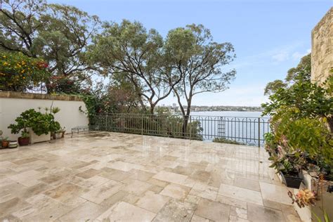 316 Bindaring Parade Claremont Wa 6010 House For Rent 2800 Domain