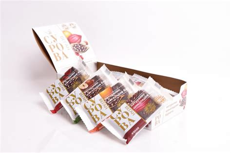 Натурален шоколадов бар Сурова 27г череша лешник портокал бадем Surova