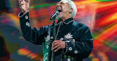 Tom Jones Announces Glasgow Gig As Part Of Winter Ages And Stages Uk