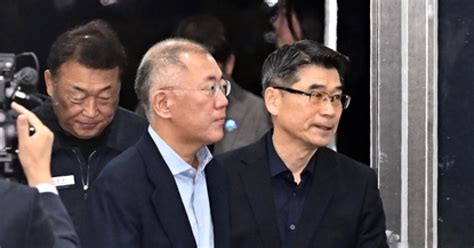 기아 오토랜드 광명 2공장 찾은 정의선
