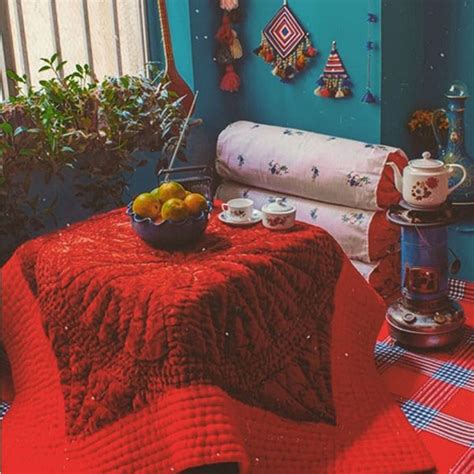 ۳۰ مدل تزیین کرسی شب یلدا؛ سنتی و مدرن ستاره