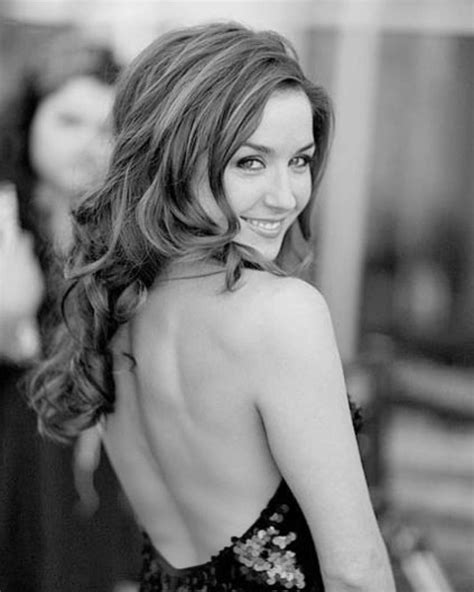 Hnn Spotlight Erin Karpluk Hollywood North News