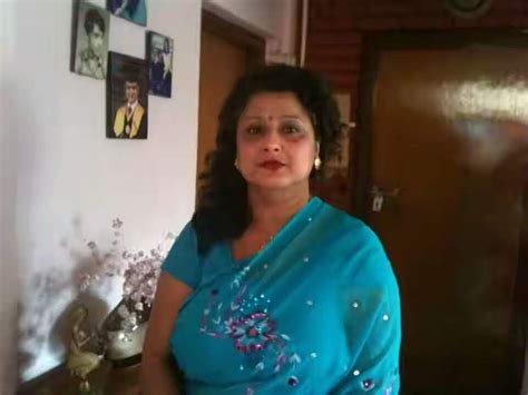 Pin By Swarup Da On Aunty Desi Hot Aunty Desi Hot Long Sleeve Blouse