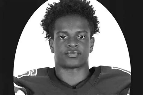 Freshman Football Player Dies At 18 In Single Car Crash In Tennessee