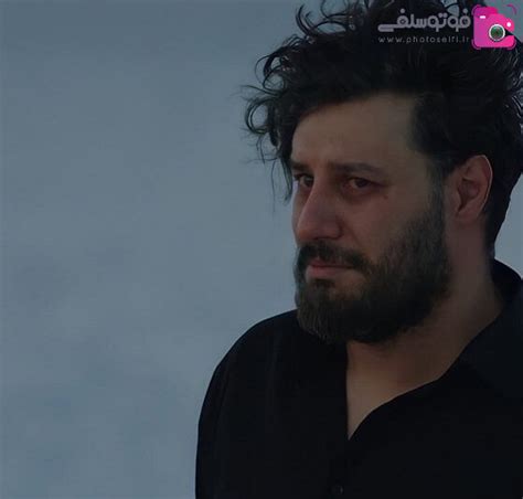 بیوگرافی جواد عزتی بازیگر محبوب در سریال زخم کاری در نقش مالکی ️ فوتوسلفی