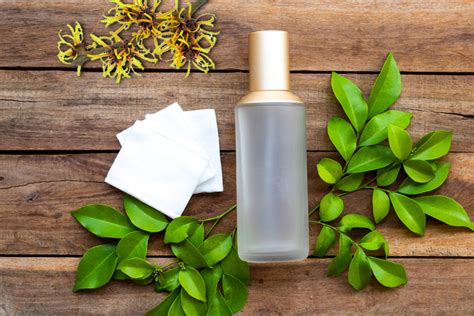 Diy Witch Hazel Toner Recipes Herbal Toner For All Skin Types Vedaoils