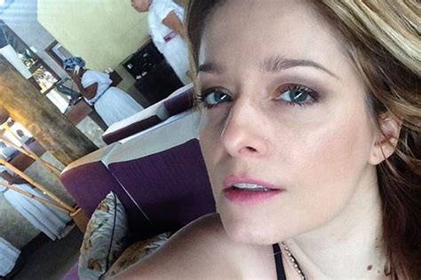 Luciana Vendramini é internada em São Paulo Área VIP
