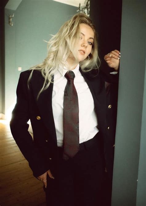 Suitedandbooted On Twitter Phwoar 💦💦💦 Womeninsuits Womeninties