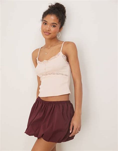 Asos Design Caraco Côtelé Avec Détail Boutonné Et Finitions Dentelle