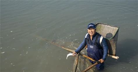 ‘노는 게 제일 좋아 바다 사나이가 본 예쁜 바다는 갈라파고스”