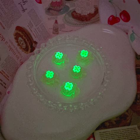 ‼️1 1 할인‼️ 🍀야광 네잎클로버 메론빵 거북이 키링🍀 에이블리