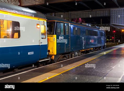 West Coast Railway Classe 86 Locomotive électrique 86401 à La Gare De