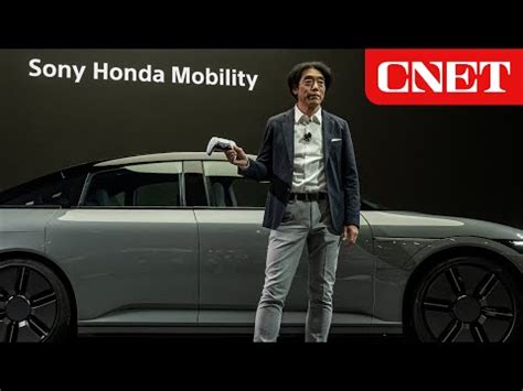 Sony Drives Honda Car Onstage Using A PS5 DualSense Controller
