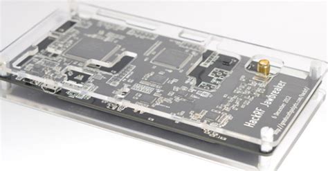hackrf or playing from 30 mhz to 6 ghz hackaday