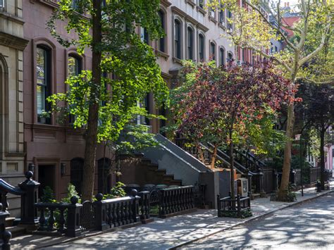 ¡fuera De Aquí Turistas Barbara Lorber Pone El Candado A La Casa De Carrie Bradshaw