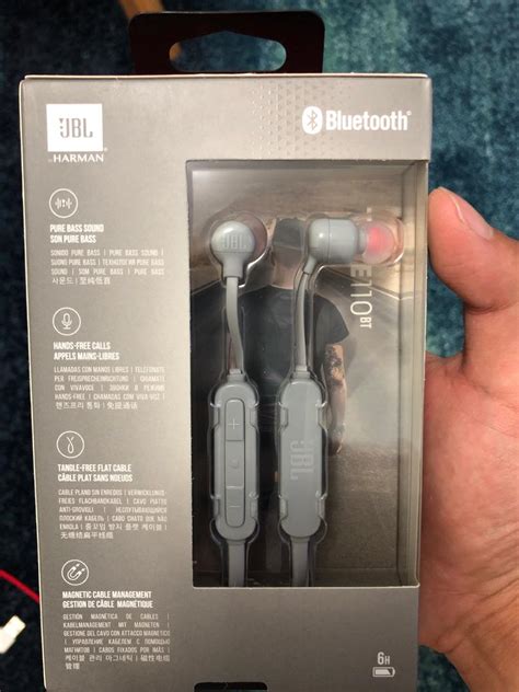 JBL HARMAN TUNE BT And JBL HARMAN CHARGING CASE Audio Earphones On Carousell