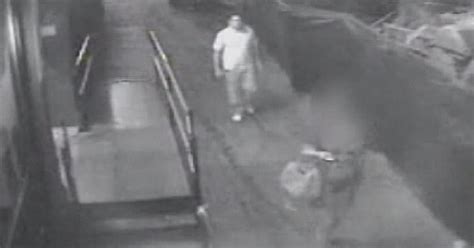 Sex Attack Stuns Residents In Financial District Cbs New York