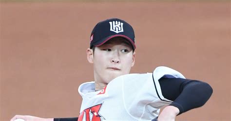 수원 승장 5연승 이강철 Kt 감독 배제성 3g 연속 호투첫승 축하안정감 붙었다