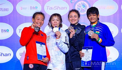 Гавьяат тамирчин С Цэрэнчимэд дэлхийн хошой мөнгөн медальтан боллоо