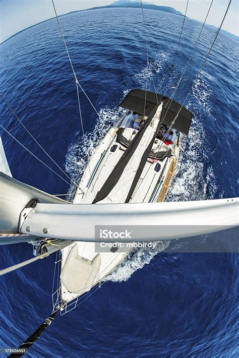 허드슨에서 촬영진 On 돛단배 35 39세에 대한 스톡 사진 및 기타 이미지 35 39세 40 44세 Regatta