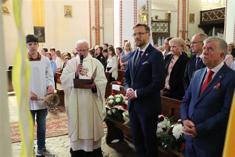 103 rocznica urodzin Papieża Polaka w Maszewie Kuratorium Oświaty w