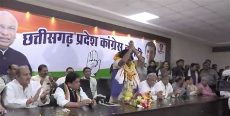 बिग ब्रेकिंग नंद हुए कांग्रेस के संग भाजपा नेता नंद कुमार साय कांग्रेस