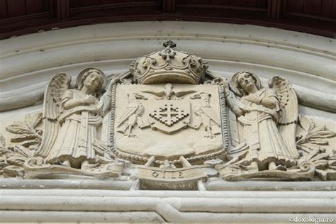 93 de ani de la înfiinţarea Patriarhiei Române Doxologia