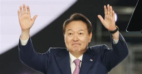 비속어 논란 尹 대통령 지지율 32하락 1주 만에 반등