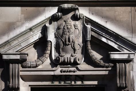 Eerie Photos Show Derelict Haggerston Baths That Look Frozen In Time And What They Could Look