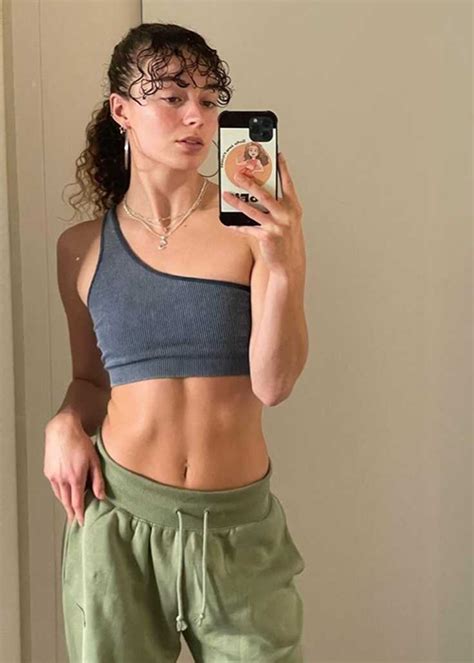 Wer Ist Grammy Gewinnerin Cian Ducrots Freundin Sofia Jane Germanic