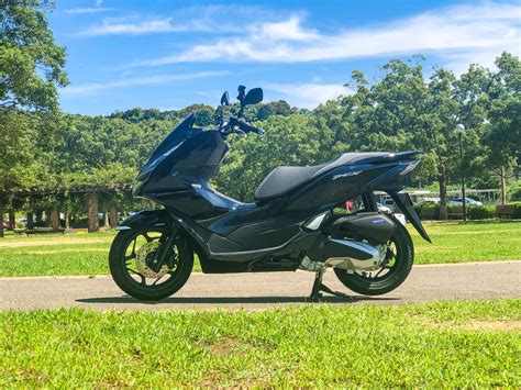 スクーターをpcxに乗り換える Artworks