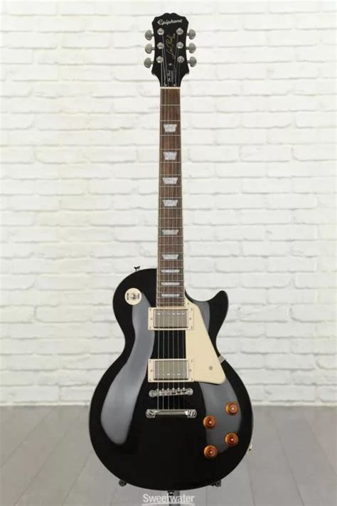 This Guitar Is Fucking Sexy And I Want It But Too Bad I M Broke And Can T Afford To Drop On