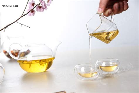 倒茶高清图片下载 红动中国