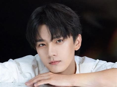 6 Drama Terbaik Yang Dibintangi Aktor Tampan Zhang Chen Xiao