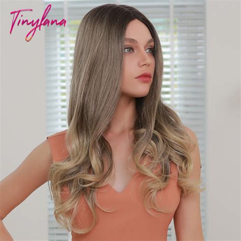 Tiny Lana Synthetische Lange Body Wave Pruik Ombre Grandado
