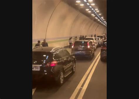 國道3號中寮隧道車禍事故！多台自小客車「連環撞」、4人受傷送醫 社會萬象 要聞 Nownews今日新聞