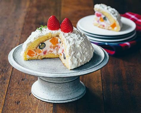 ボウルでつくれる「ズコットケーキ」。市販のスポンジで簡単、華やか Esseonline（エッセ オンライン）