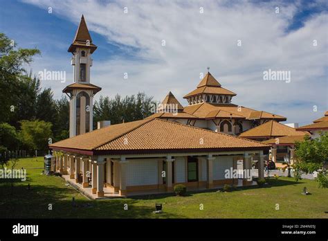 Universiti Brunei Darussalam Mosque Masjid Universiti Brunei