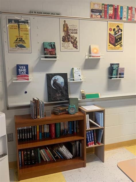 Classroom Book Display School Library Design Classroom Books