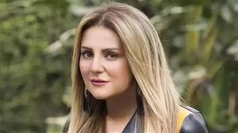 رانيا محمود ياسين تذكر جمهورها بأداء صلاة الخسوف والكسوف مصراوى