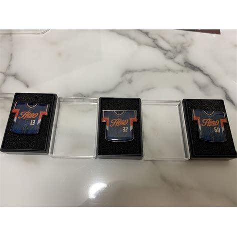 統一獅商品 力抗英雄陣線 Hero 球衣徽章 陳鏞基蘇智傑高國慶（非超人力霸王、扭蛋、鑰匙圈、關東旗、球員卡） 蝦皮購物